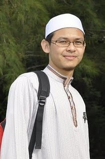 SINGGAHSANA AIN DAMIA: BIODATA IMAM MUDA HASSAN