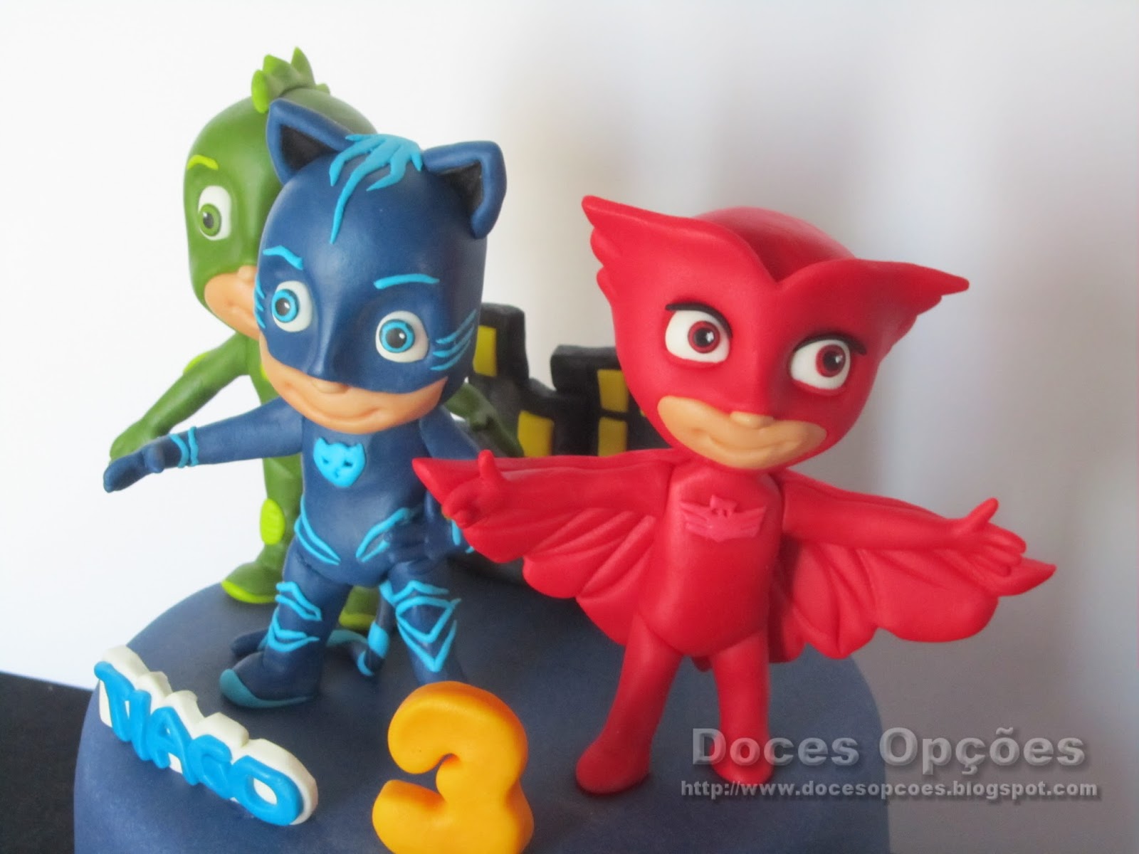 Doces Opções: Bolo de aniversário PJ Masks