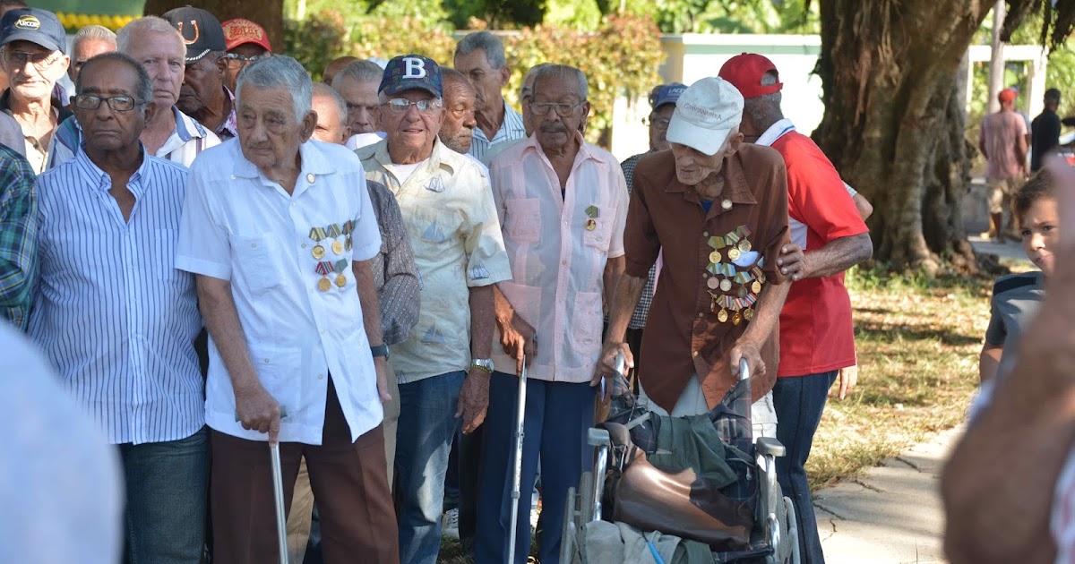 Segunda cita: Mambises y niños