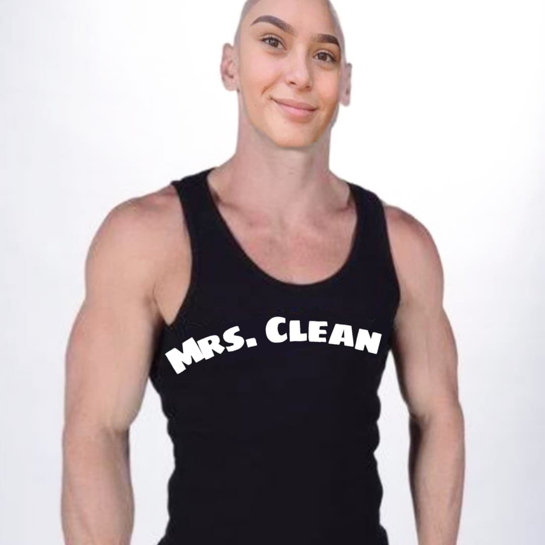 Mrs Clean "Te limpiamos hasta el fondo"