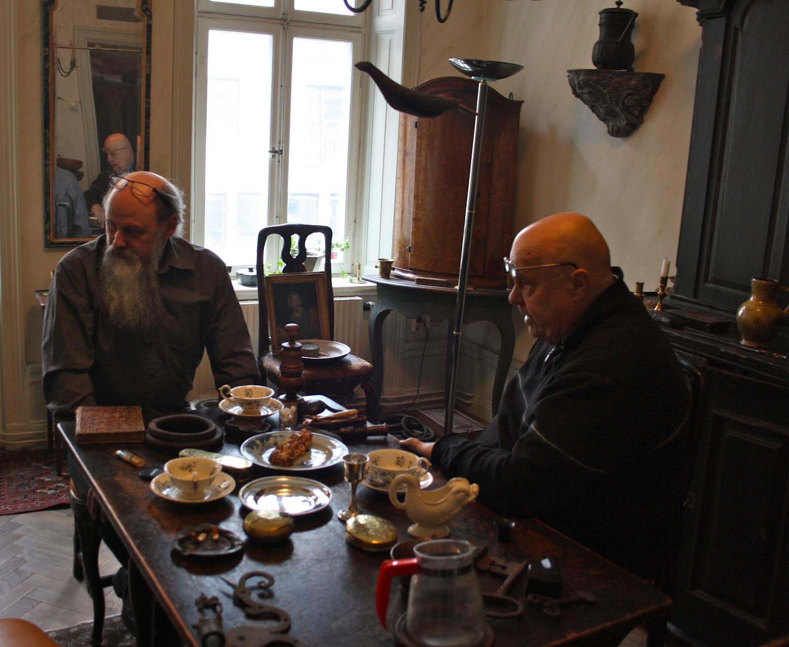 S:t Olofs Antik o Bok Blogg: Private Treaty - hos Lars Broberg