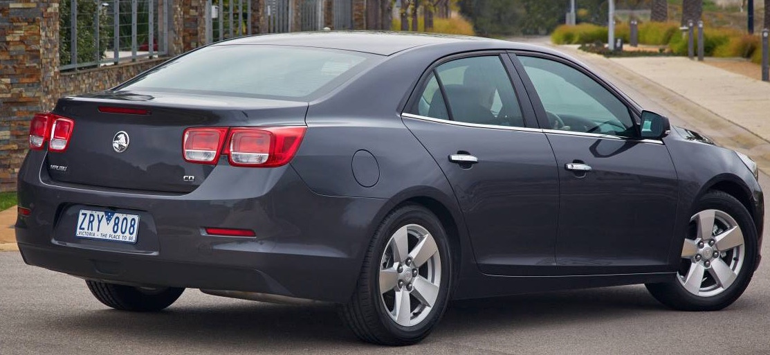 drivingandlife: HIGH DRAMA AT HOLDEN!