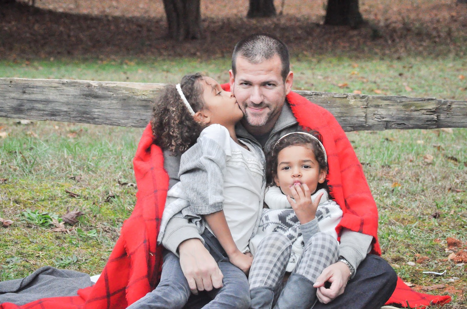 5-tips-to-take-your-own-family-photos-plus-a-peek-at-ours-pretty-real