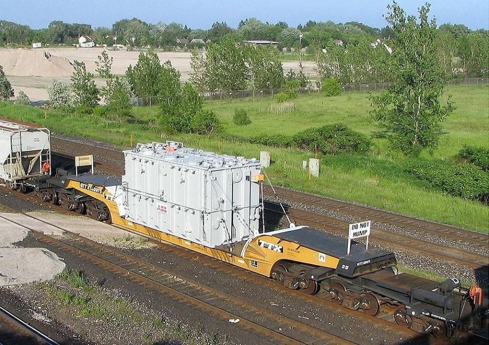 Industrial History: Flatcars and Oversize Loads