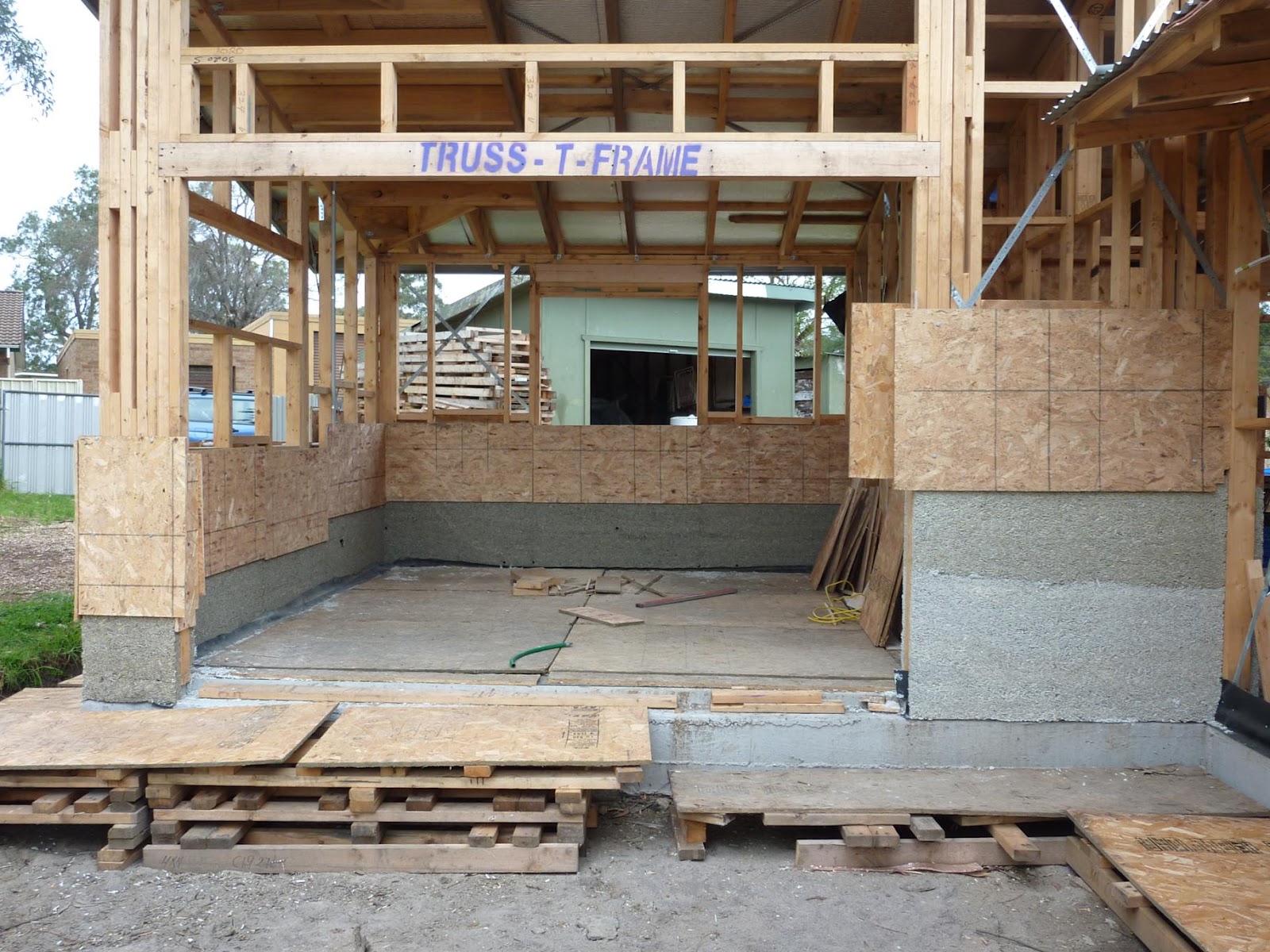 Culburra Hemp House: First Full Day of Hemping