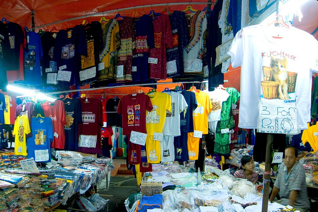Interesting Places In Malaysia: Jalan Satok Sunday Market|Interesting ...