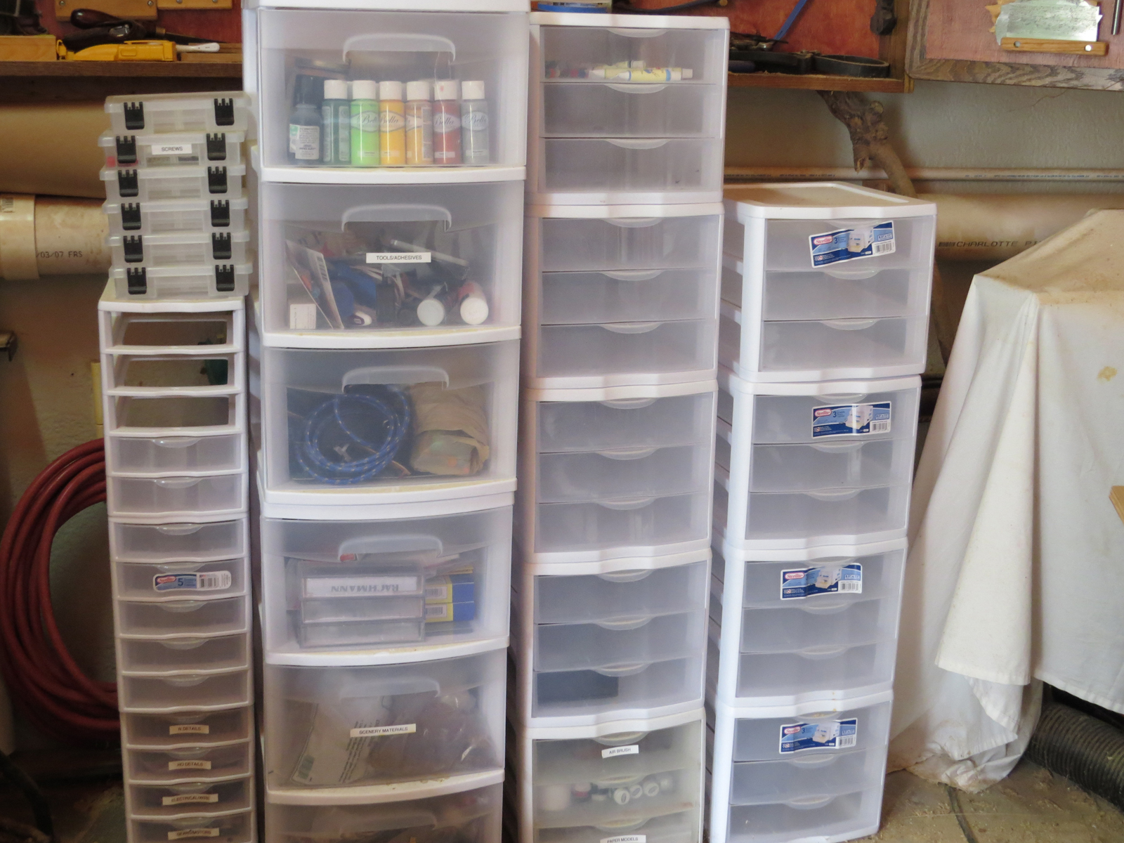 Travels of a Rambling Van: Mobile Hobby/Craft Station