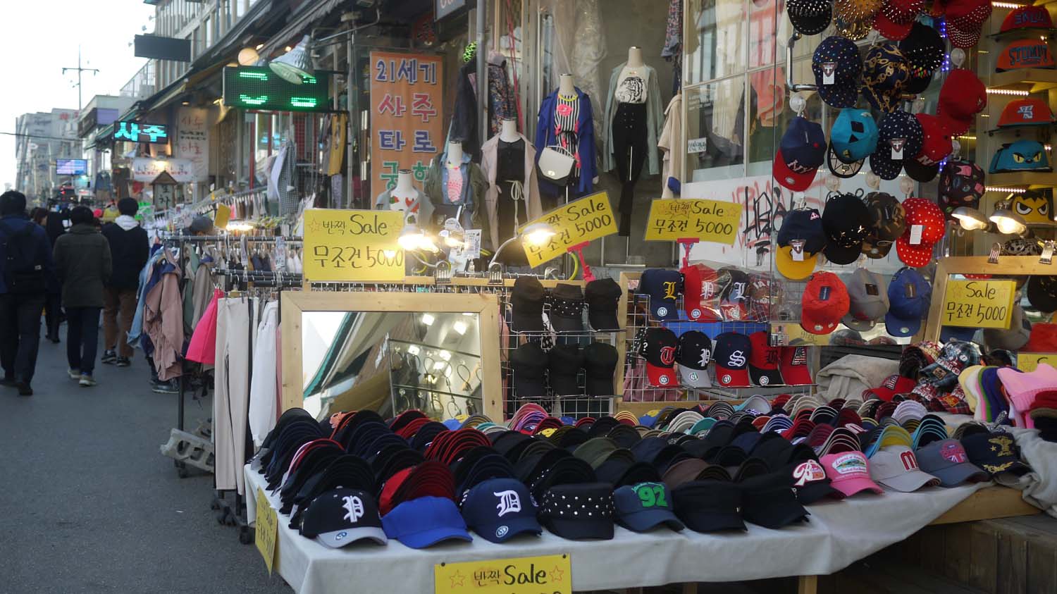 All about Hongdae in Korea: Markets in Hongdae