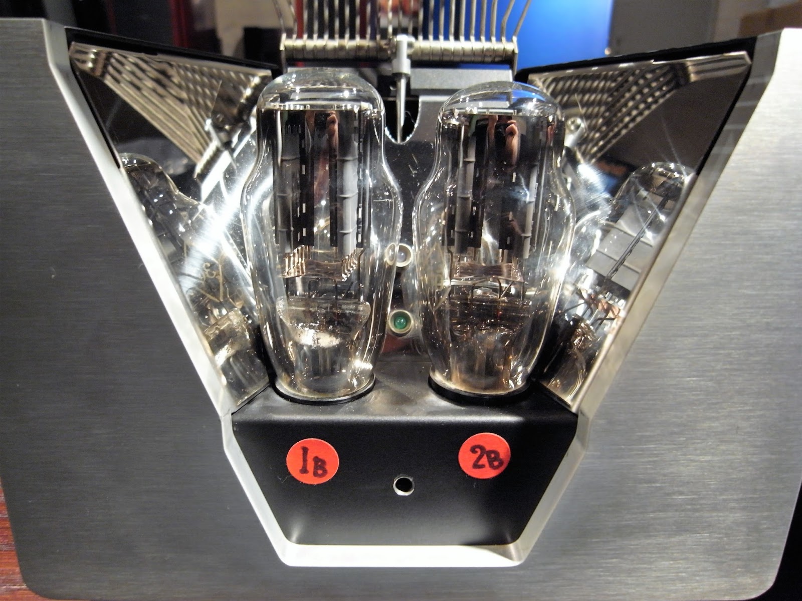 SIS AUDIO BLOG: 中古品情報 ELLIOTT AUDIO MAGNUM OPUS ONE