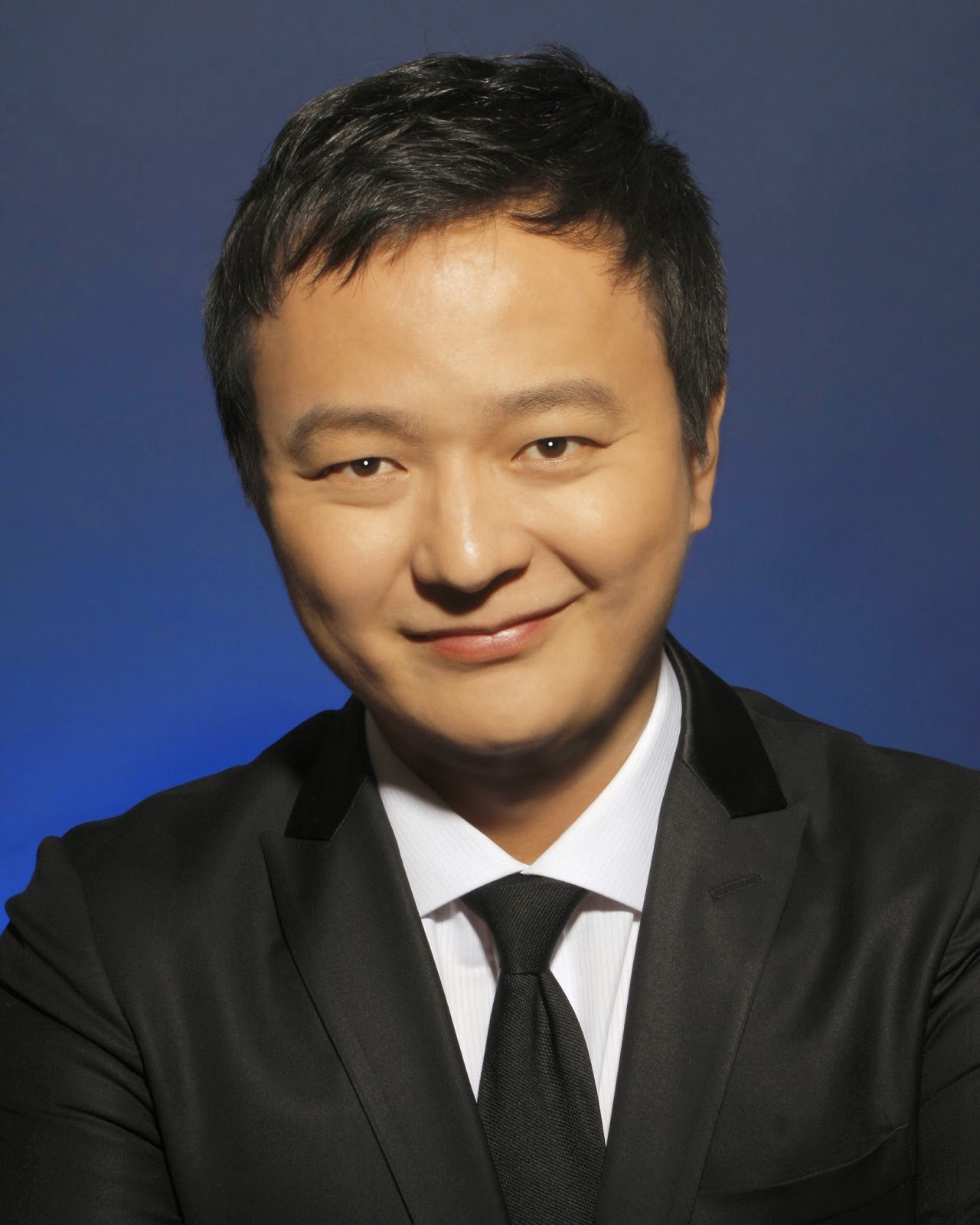 What's New at Sarasota Opera?: ARTISTS CORNER: Tenor Hak Soo Kim