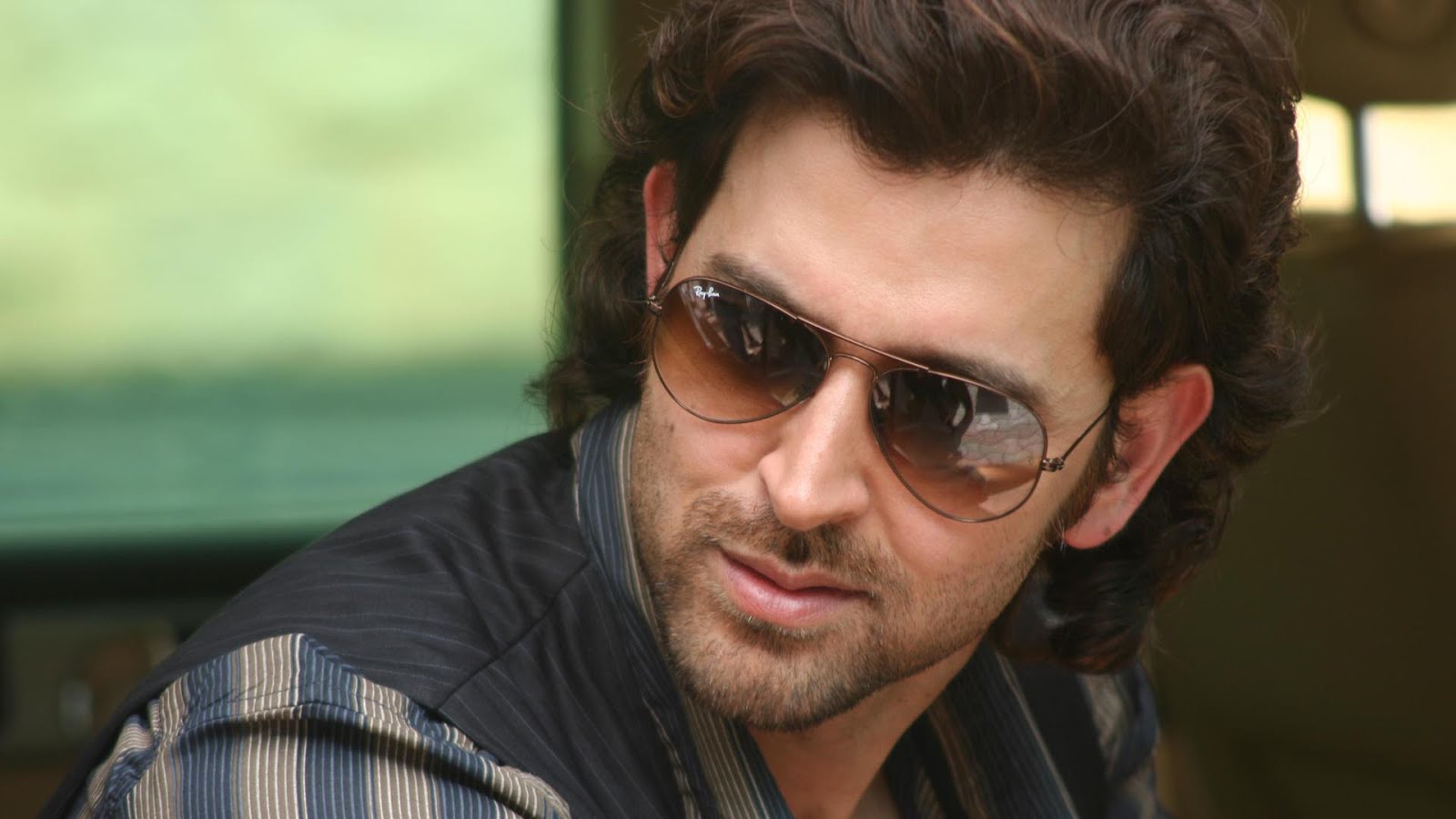 Hrithik Roshan Photos: Hrithik Roshan - The Cool Bollywood Actor