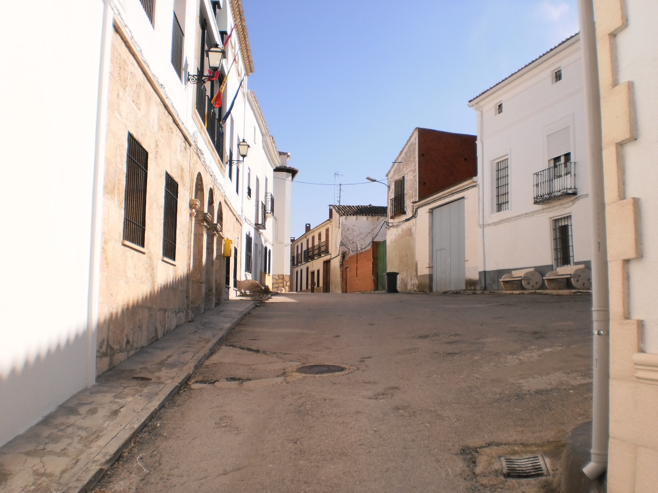 Torrejoncillo del Rey: C/ Ayuntamiento. Torrejoncillo del Rey