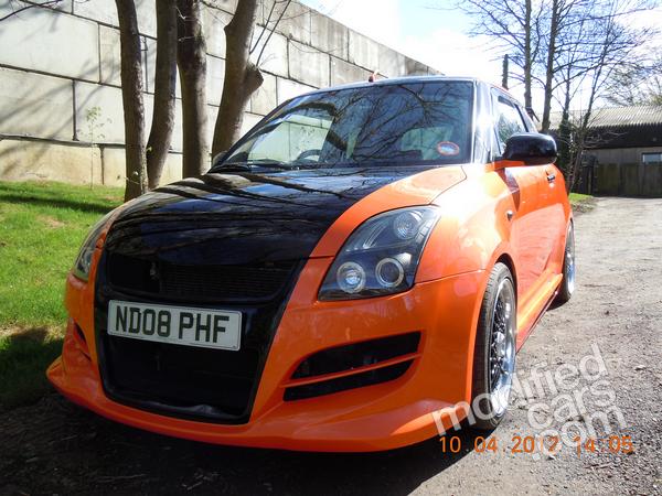 Swift R Brothers: Orange Suzuki Swift R