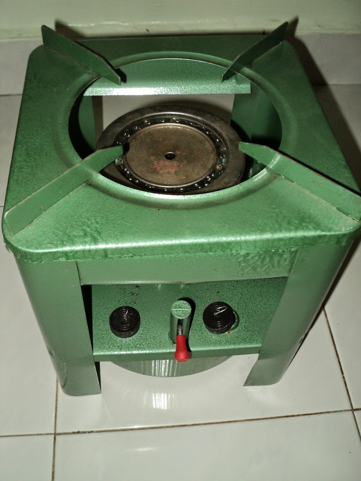 > MEMORI DAPUR KAYU DAN DAPUR MINYAK TANAH