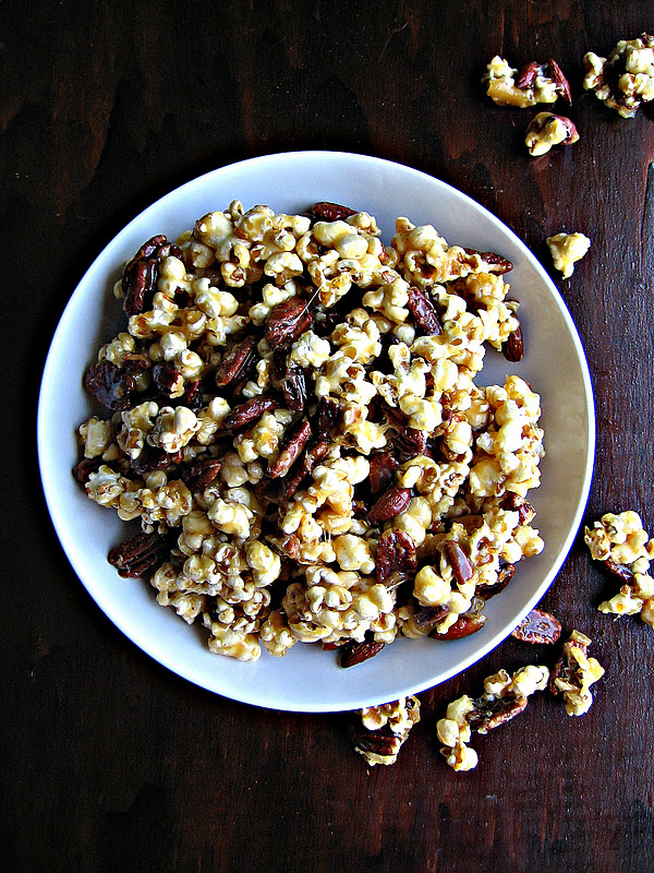 sweetsugarbean: For the Movies: Caramel Popcorn with Roasted Nuts