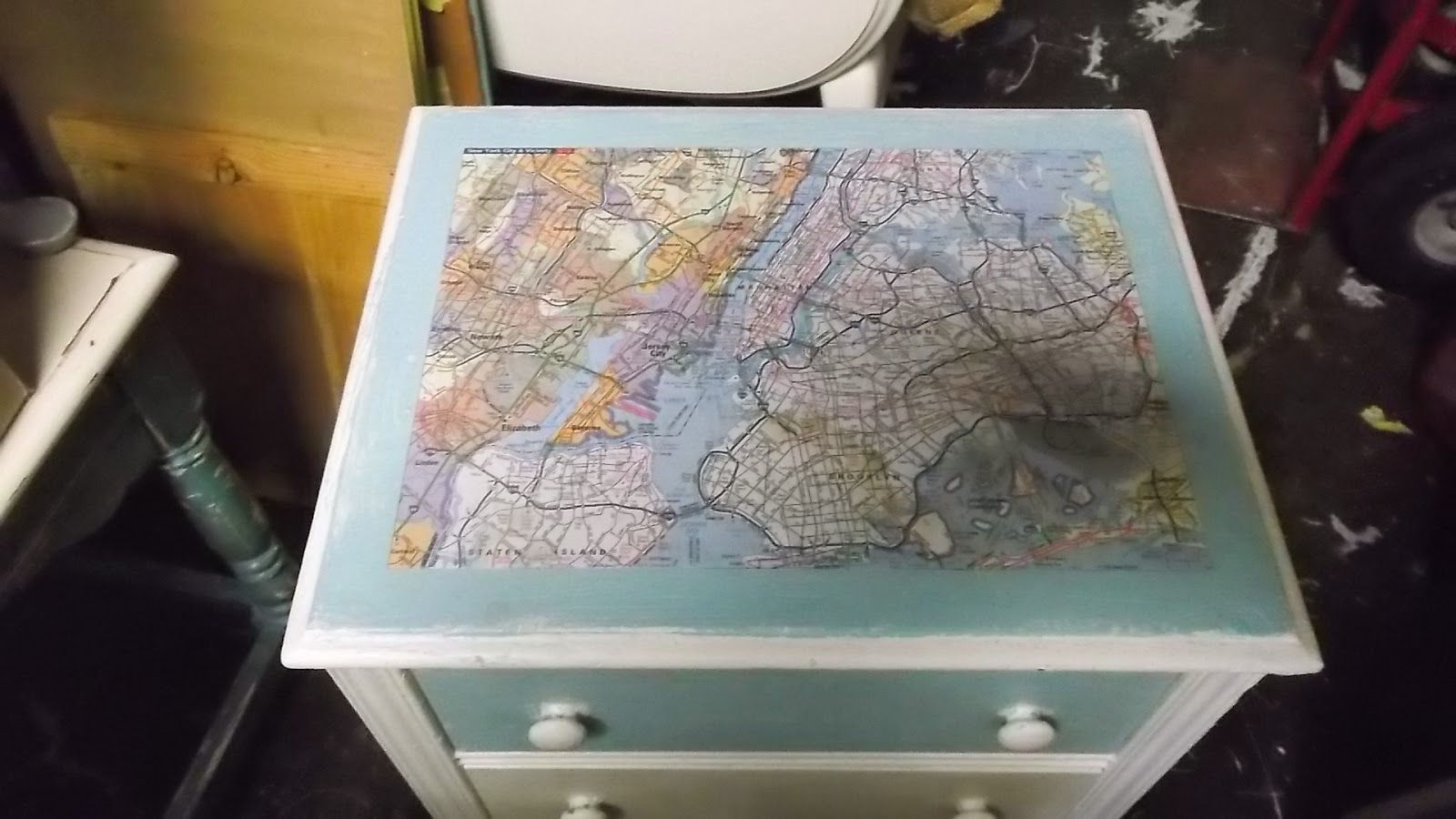 living a cottage life: Map Table