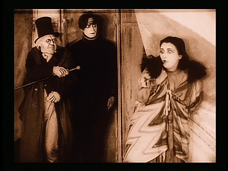 Resenhas da Garota Psykóze: O Gabinete do dr. Caligari, 1920, R. Wiene