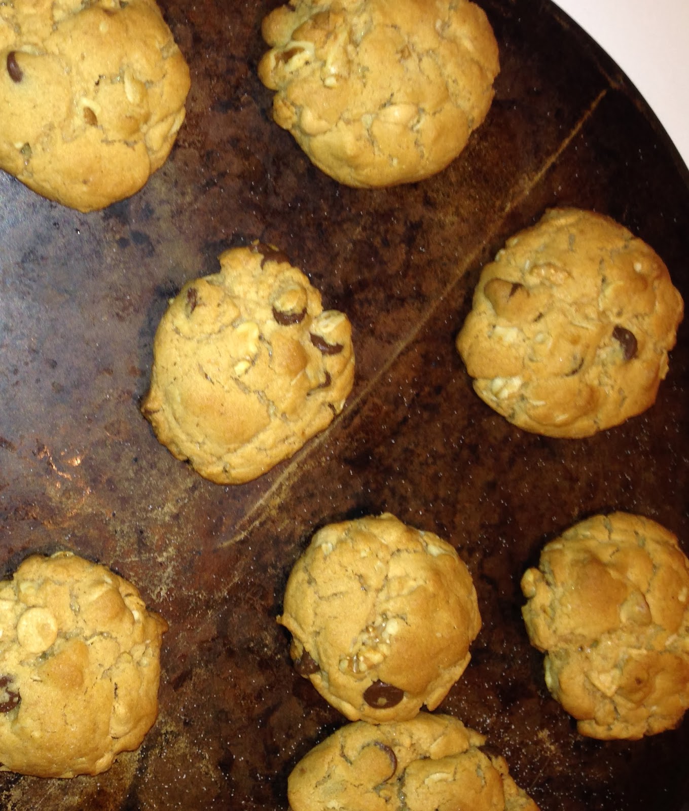 Mama's Not Perfect: Mmmmm!!! COOKIES!!