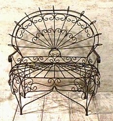 A Rustic Garden: Decorating Your Home with Rustic Iron Decor