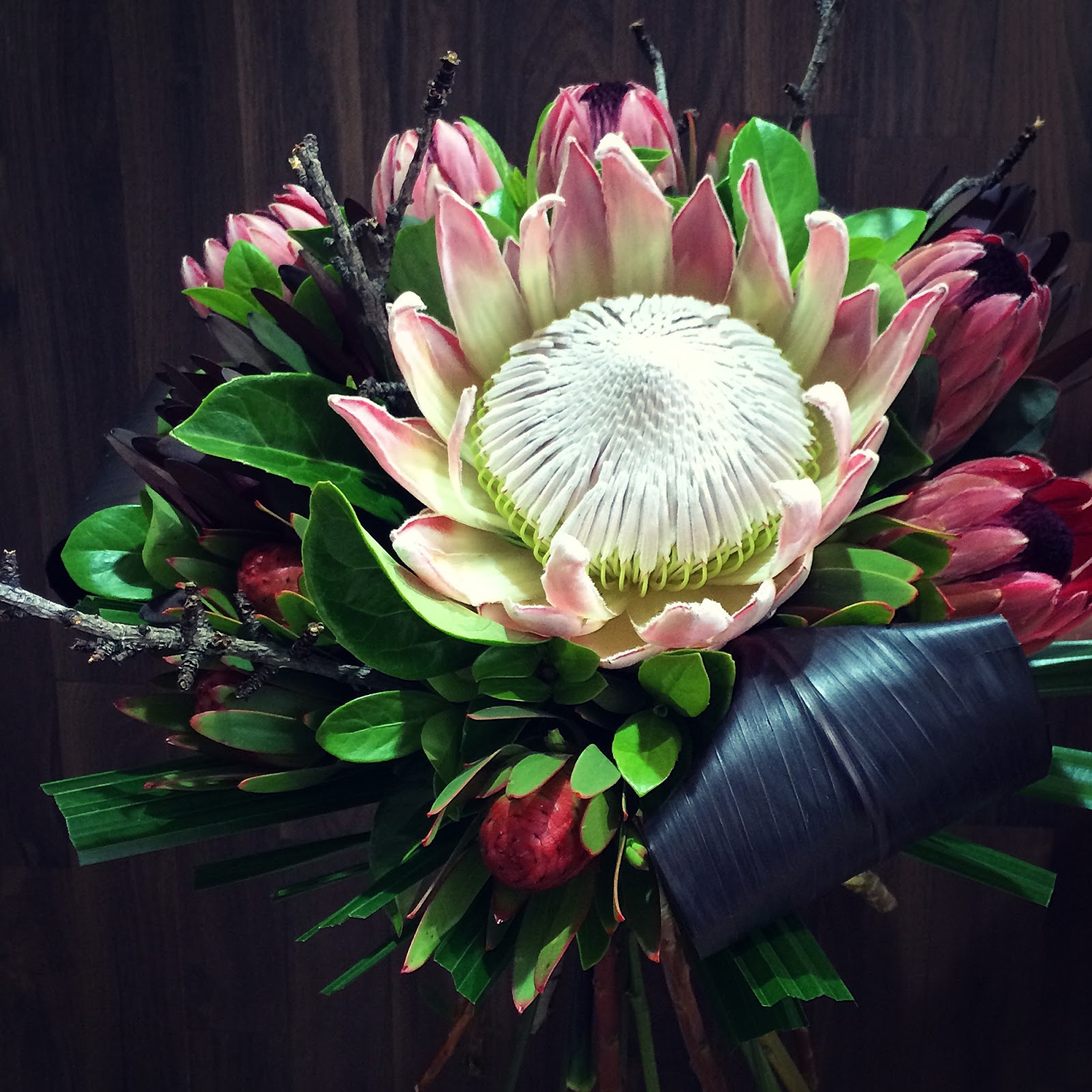 Urban Flower: Four Romantic Bouquets