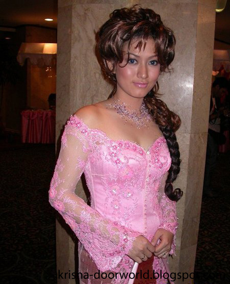 Foto Hot Lyra Virna (Lyra Virna hot photos) ~ MAKING LOVE