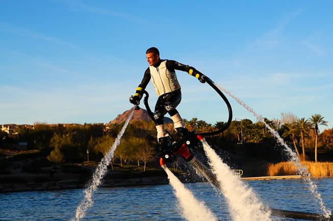 Kuweight 64: DOLPHIN SKYBOARD JET PACK THAT LETS YOU SWIM LIKE ONE