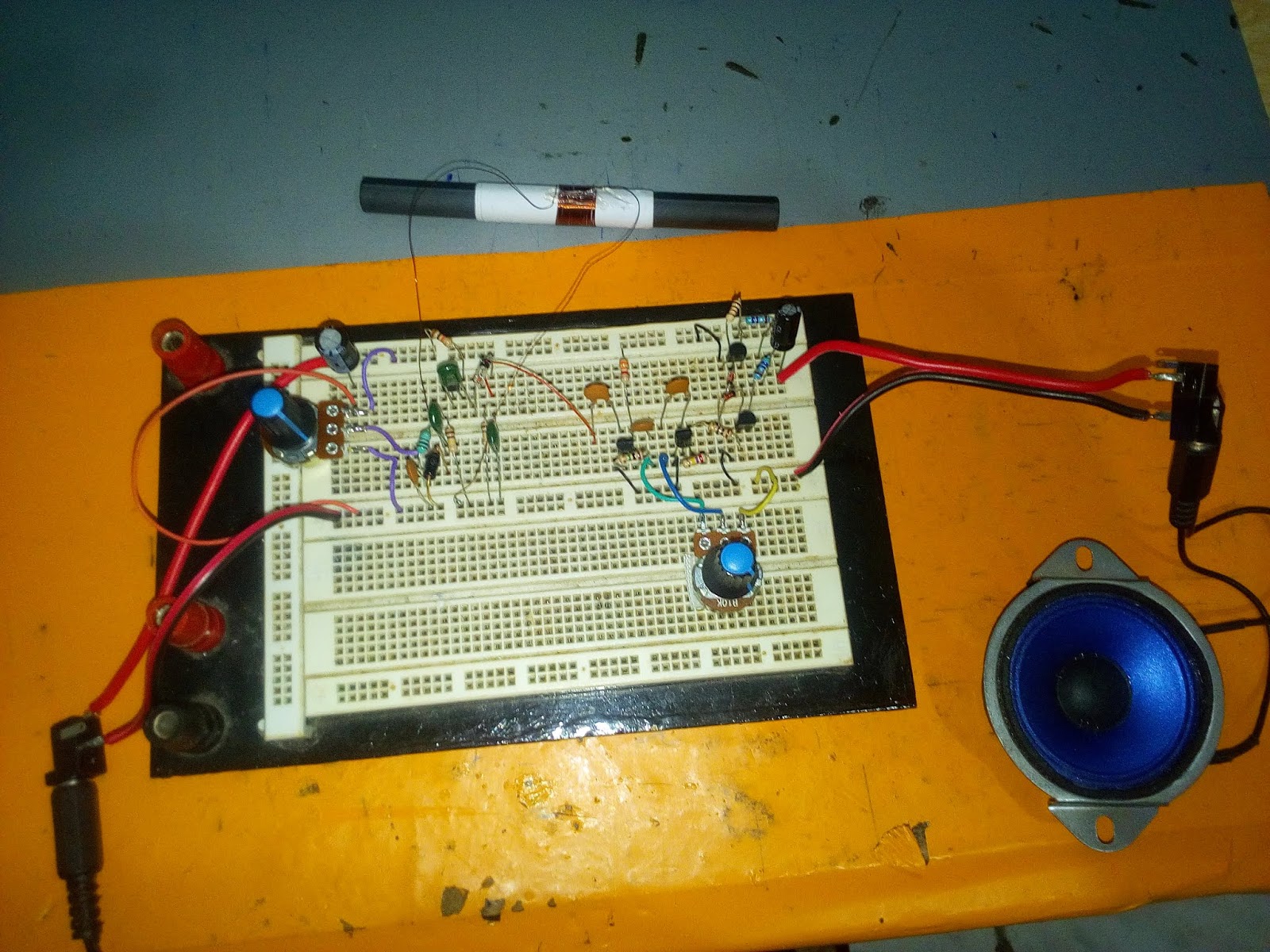 Rádio AM Varicap Caseiro: Rádio AM Varicap Caseiro