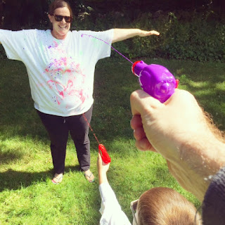 Find the Little Mind: Water Gun Paint Fight