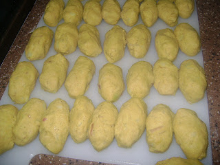 Nadiya's Tastes Of Maldives: Aluvi Kavaabu (Potato kavaabu)