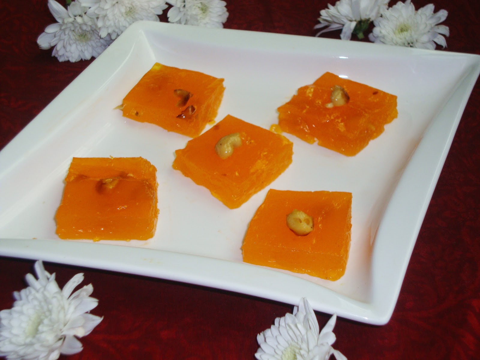 Poornima's Cook Book: Corn flour Halwa / Karachi Halwa - Stove Top Method