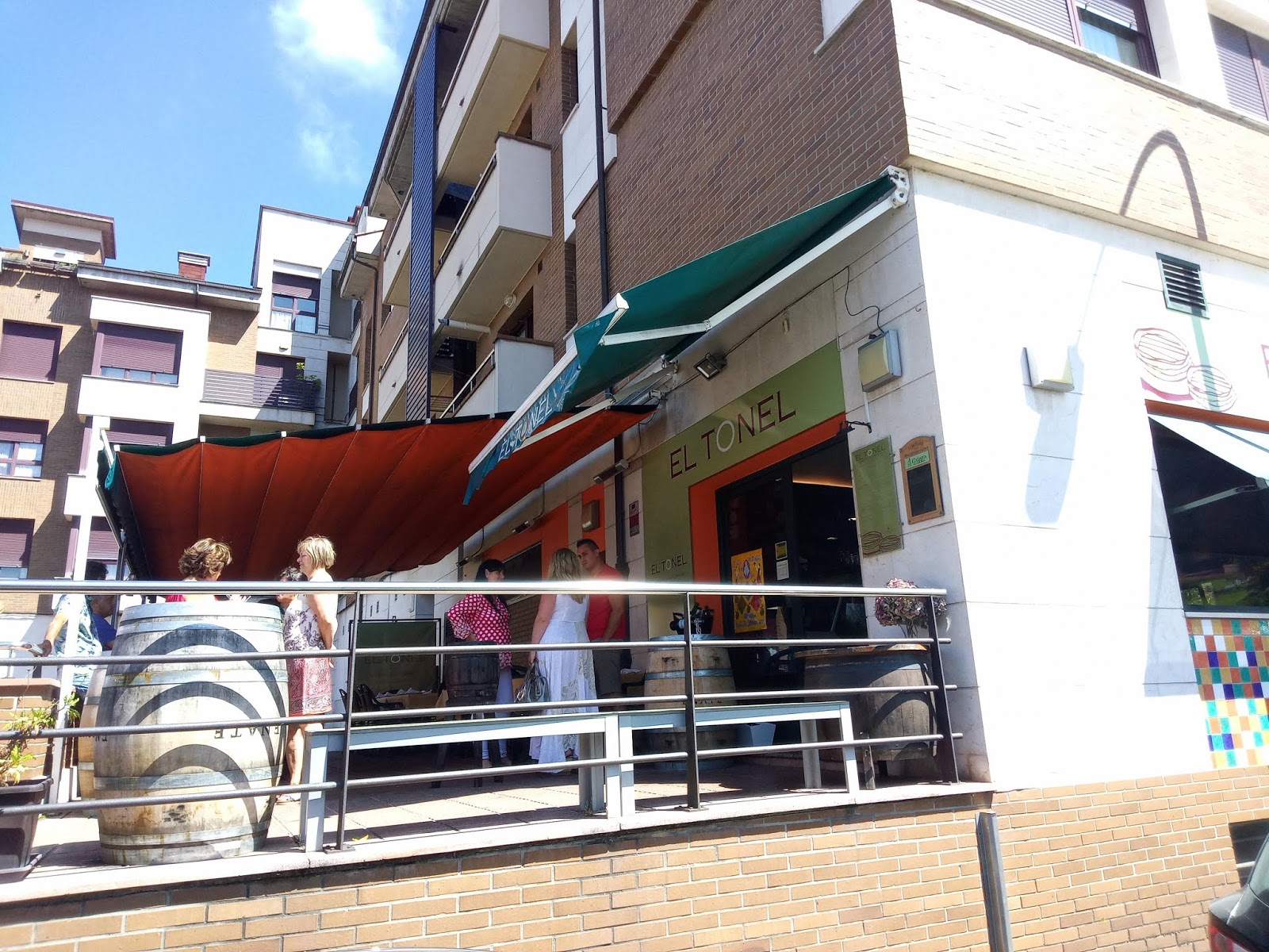 Les Fartures: El Tonel