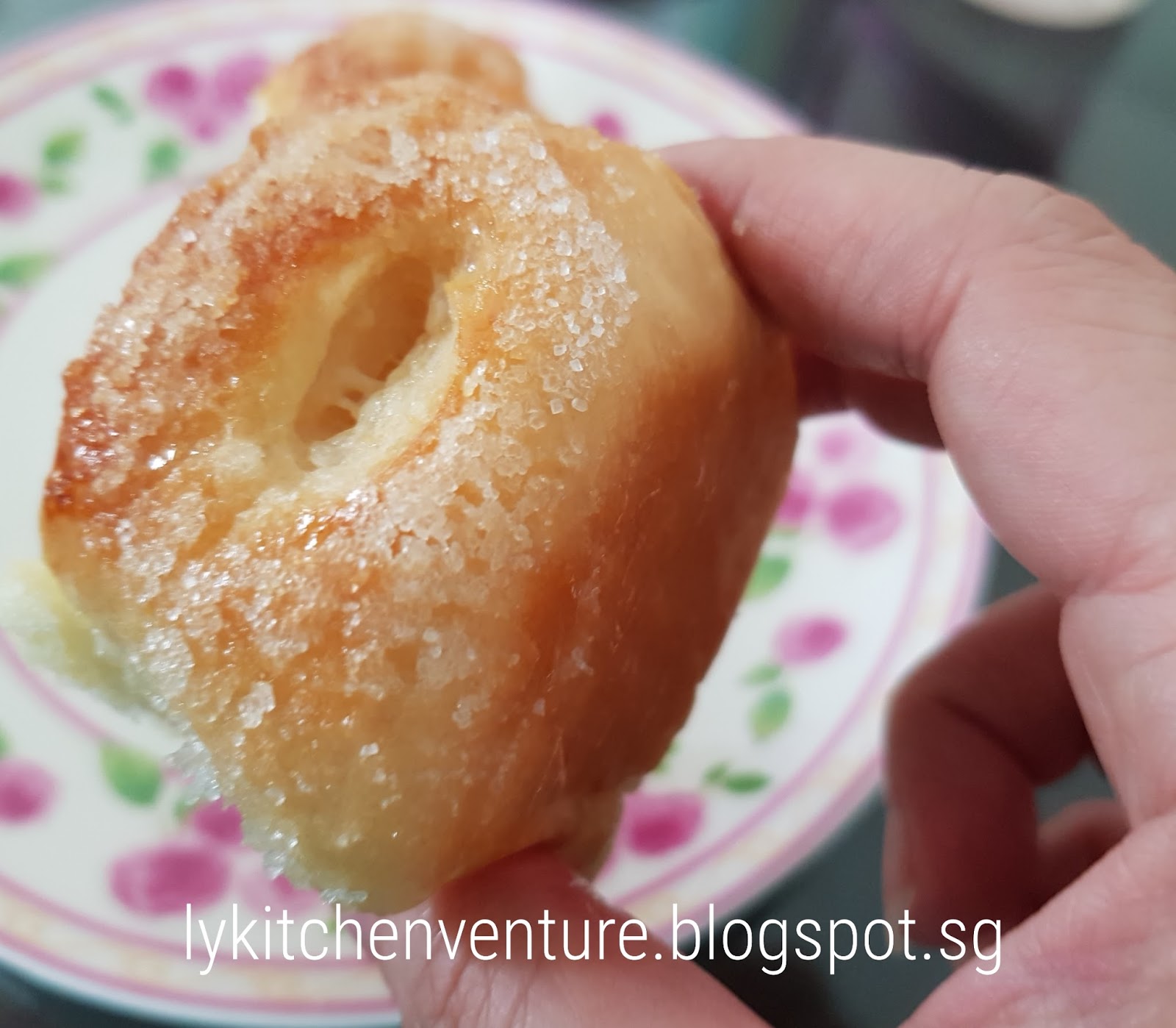 LY's Kitchen Ventures: Butter Sugar Buns