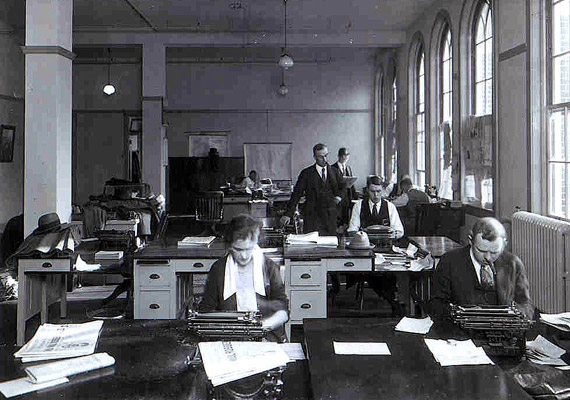 oz.Typewriter: Glorious Reality of Typewriters in Newspaper Newsrooms