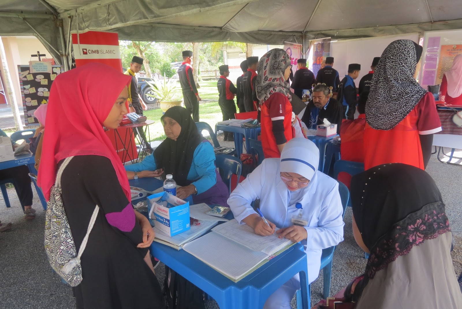 SMK AGAMA MELOR: Pameran Pendidikan, Pemeriksaan Kesihatan, Kaunter JPJ