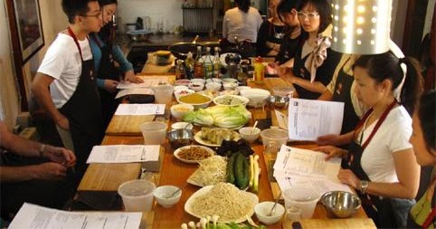 Improve your Cooking Skills at Chinese Cooking Classes | YumChaHk