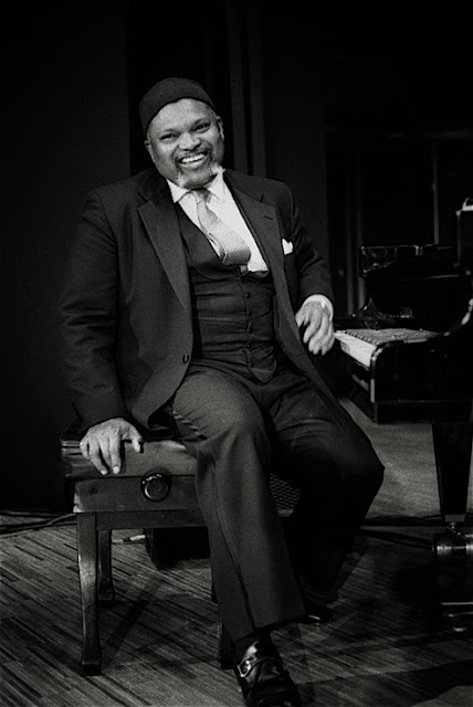 NOTICIAS Y EFEMERIDES MUSICALES Y DEL CINE: HACE 3 AÑOS, MUERE TED ...