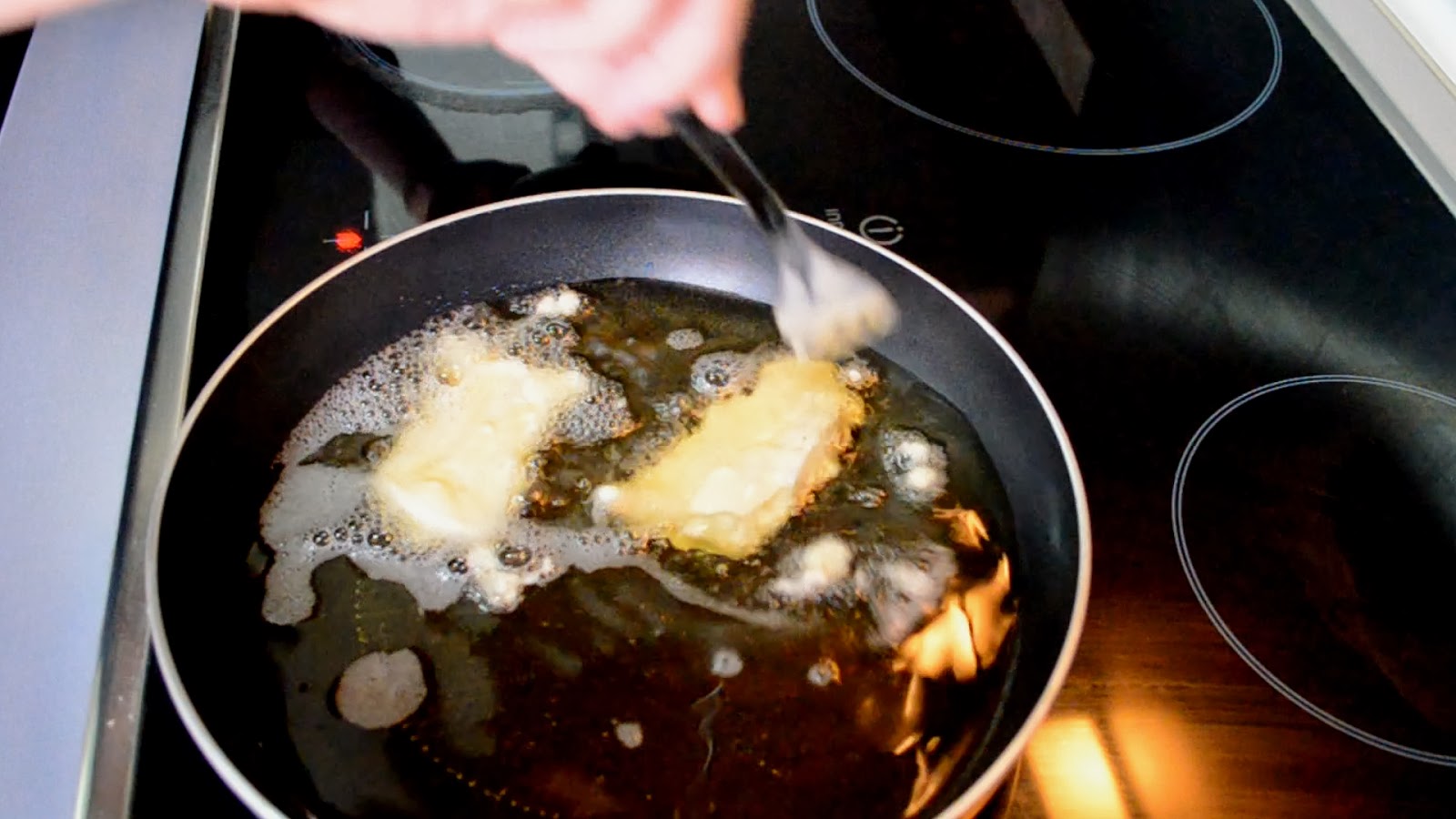 Pescado rebozado, filetes de merluza fácil y sabroso