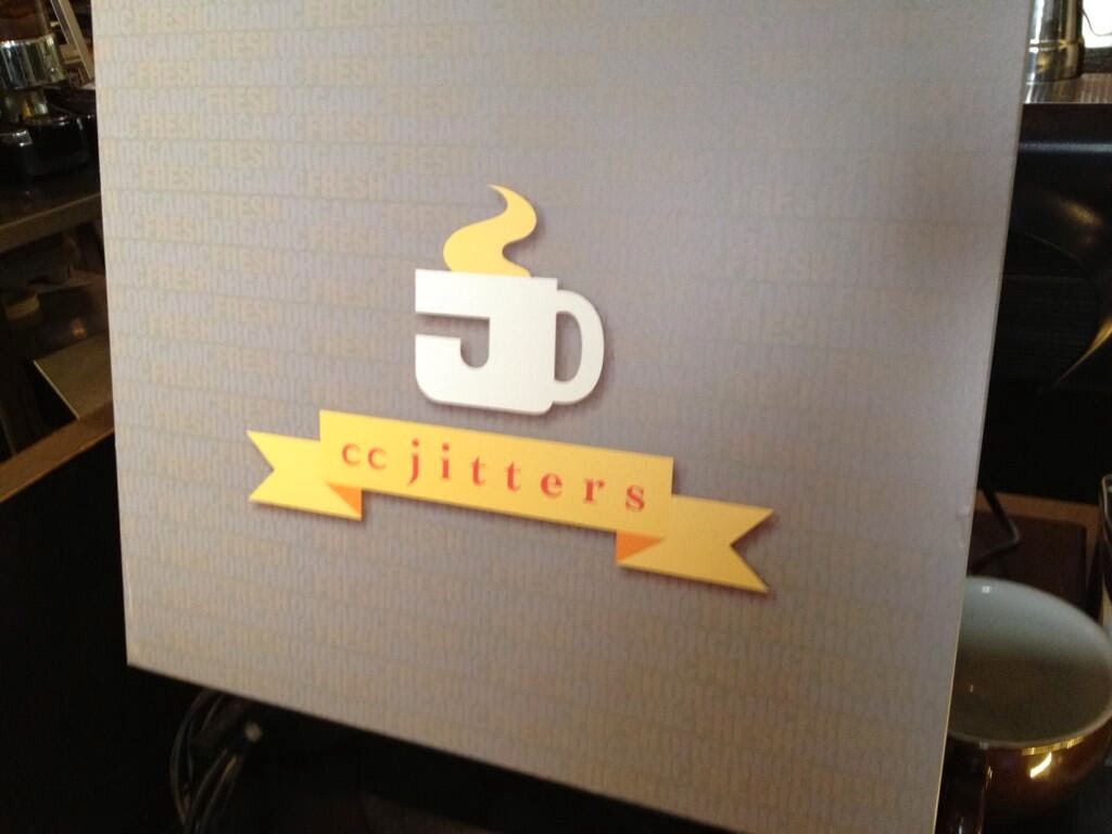 DAMN Good Coffee...and HOT!: Filming Begins on CW's THE FLASH Pilot