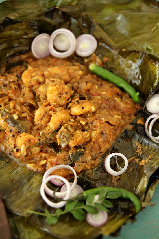 Manju's Eating Delights: Chemmeen/Prawn Pollichathu - a guest post by Nisha