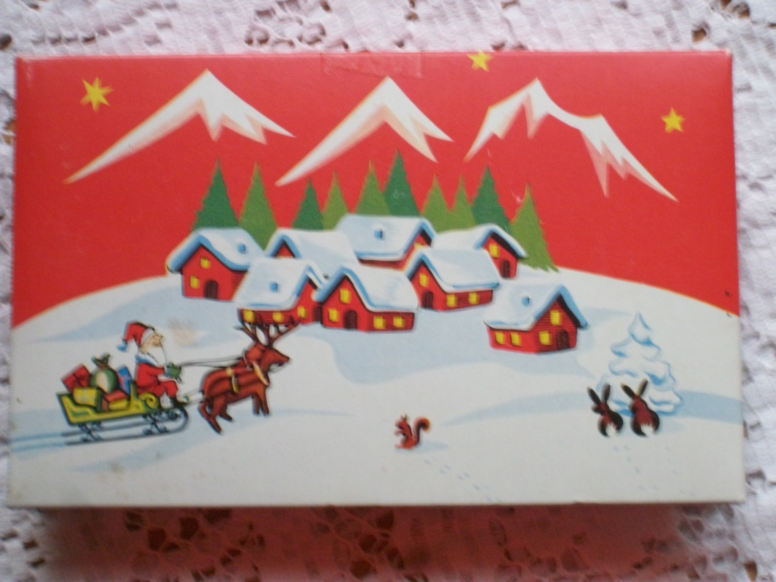 Vintage Maison: 1950s Christmas Chocolate Boxes
