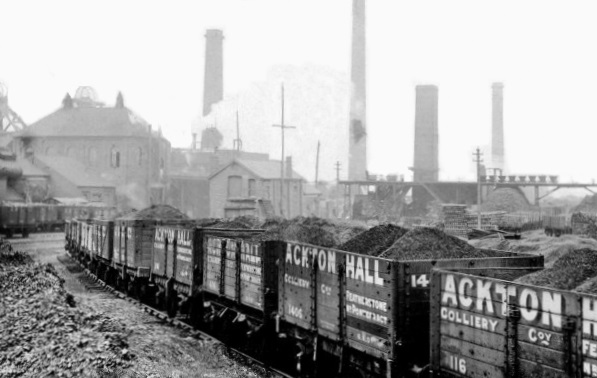 Featherstone's Three Collieries: Ackton Hall