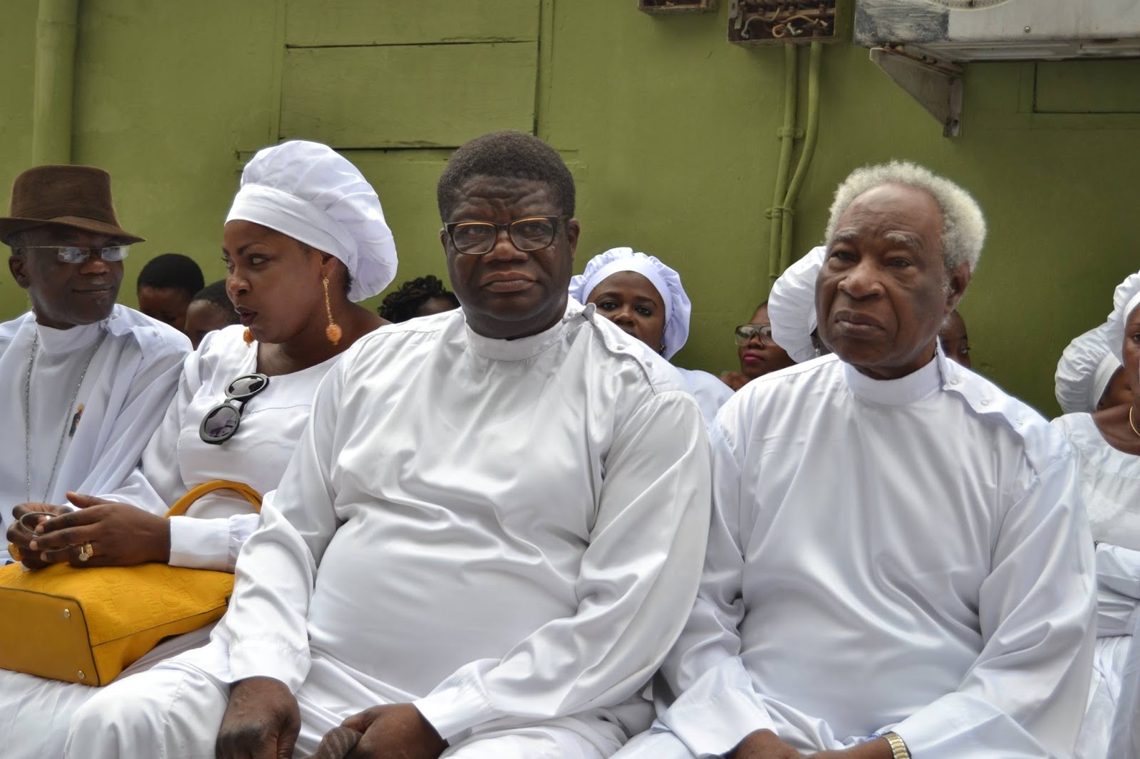 7 Pictures From Today's Possession, Parade and Lying in State Of Papa ...