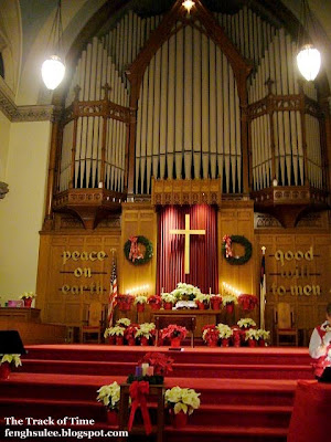 Christmas Eve Candlelight Service (1) | The Track of Time