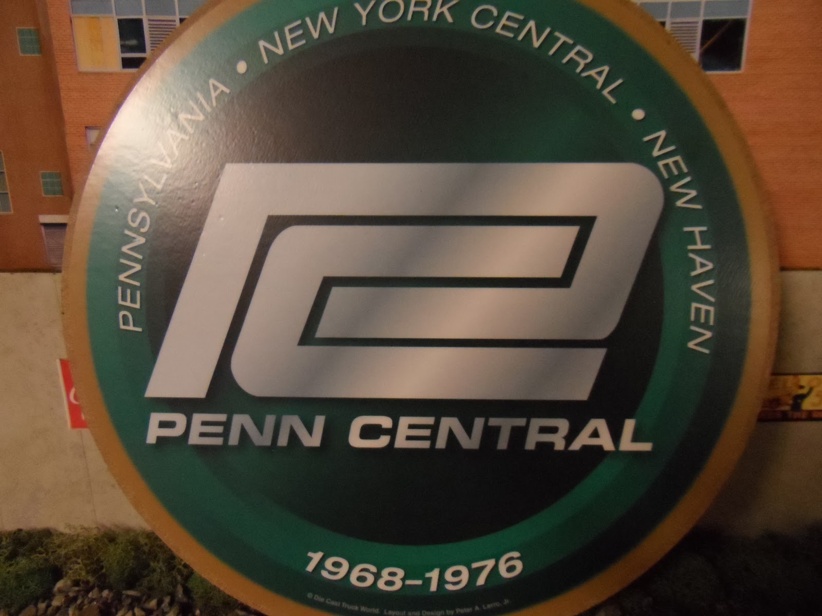 New York Central Train Layout: Penn Central 50th Birthday!