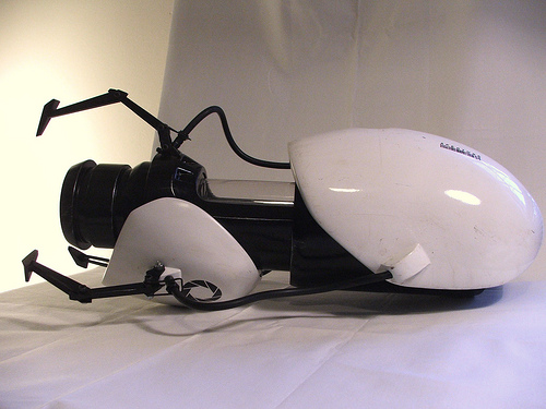 Renteria Props: Portal Gun + Potato GLaDOS