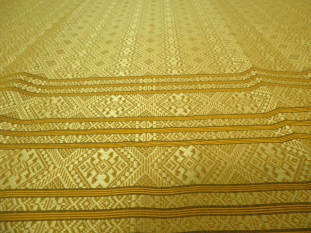 E-Zai: SONGKET SIAM WARNA GOLD