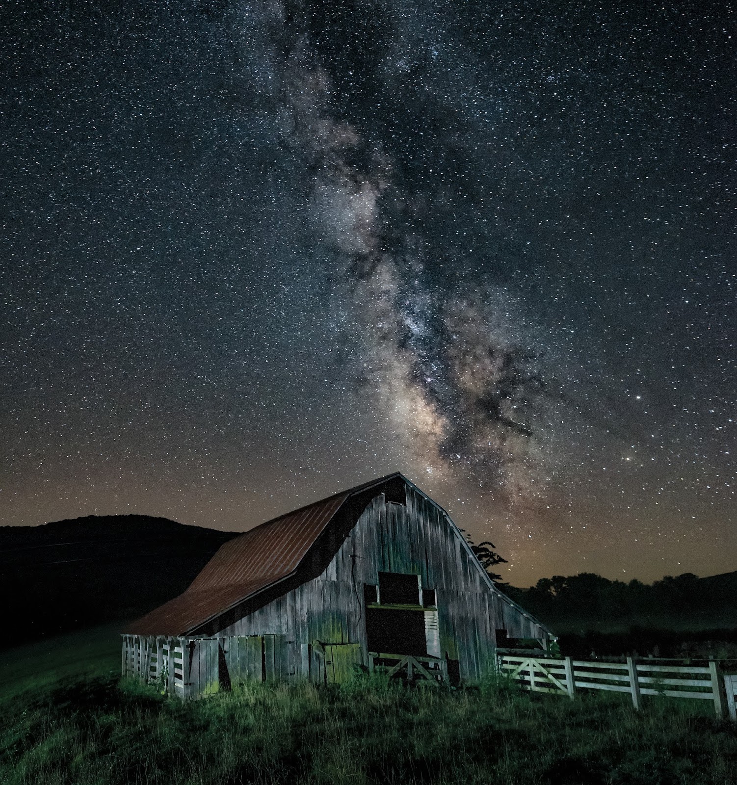 50 Authors from 50 States: HEADLINE: New York Reviewer Visits Arkansas ...