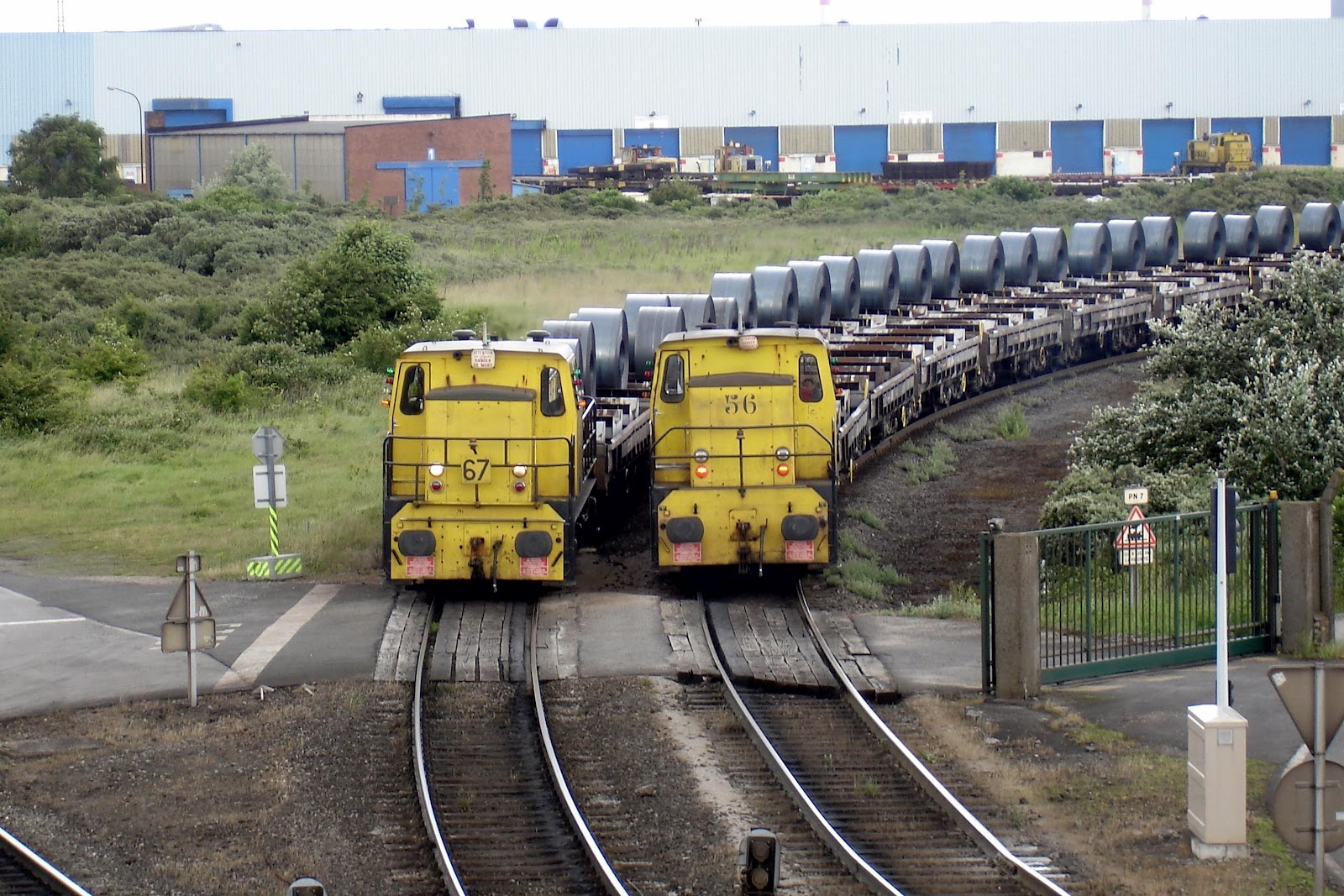 LA PASSION DU TRAIN: Manœuvres chez Arcelor Mittal à Dunkerque