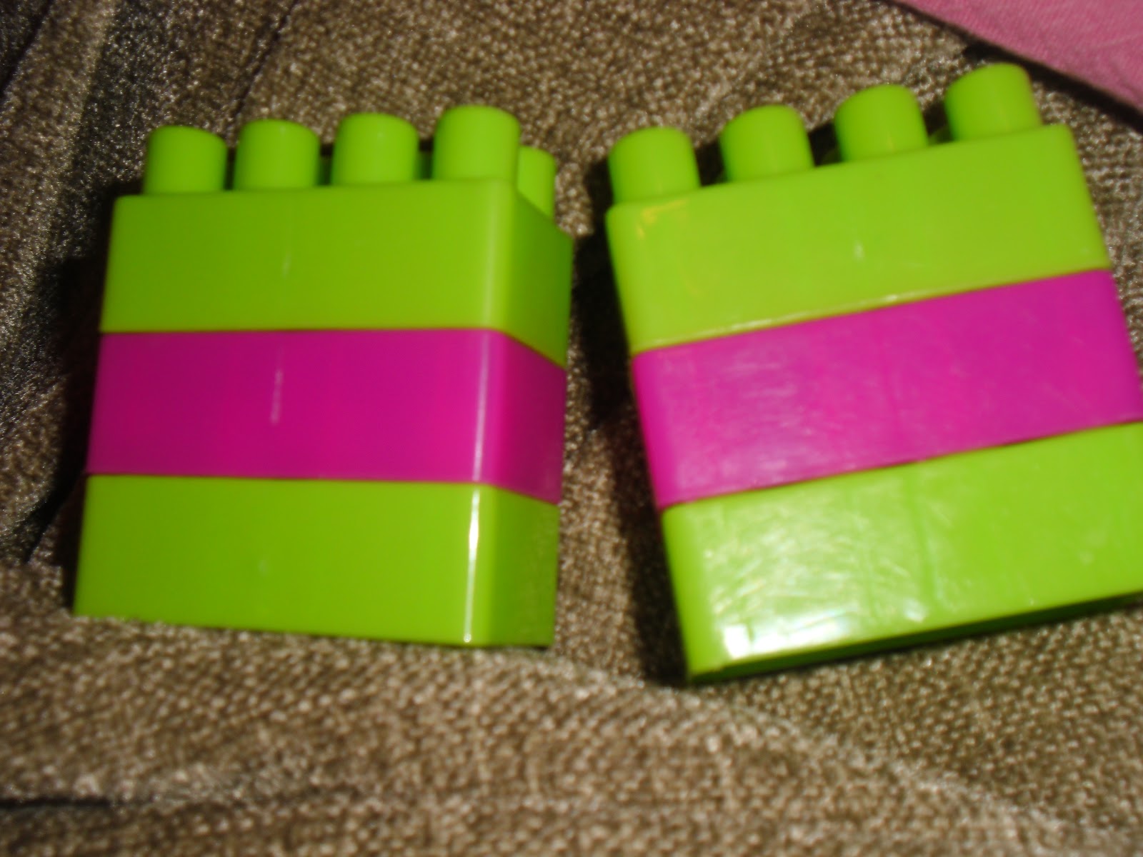 La jirafa: 134 - Figuras iguales con bloques de construcción