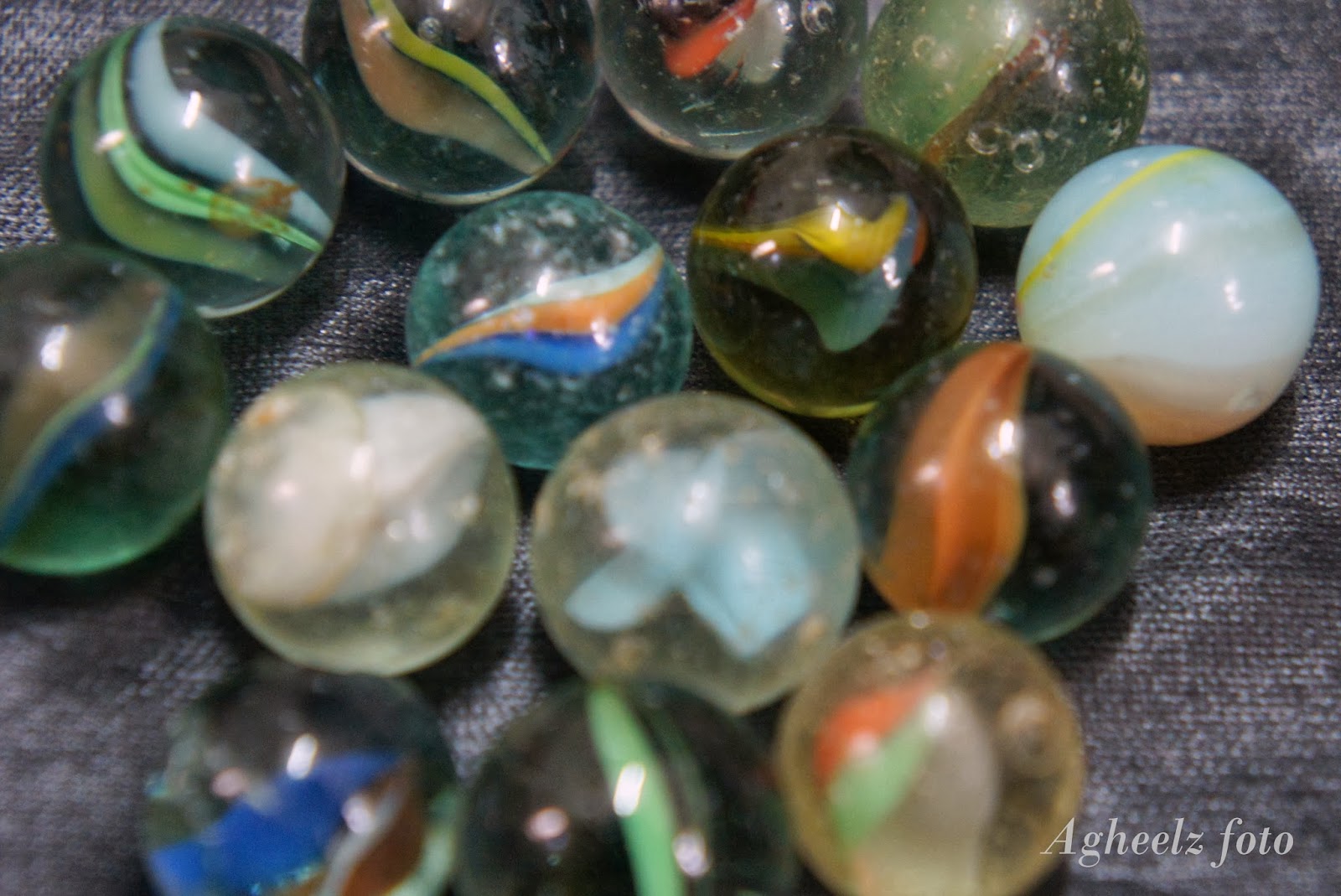 Agheelz Go Blog: Yuk main Gundu, Kelereng, Keleci, Keneker